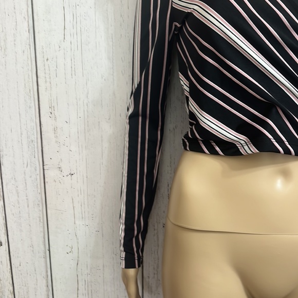 Iris Basic | Tops | Nwt Iris Striped Crop Top | Poshmark